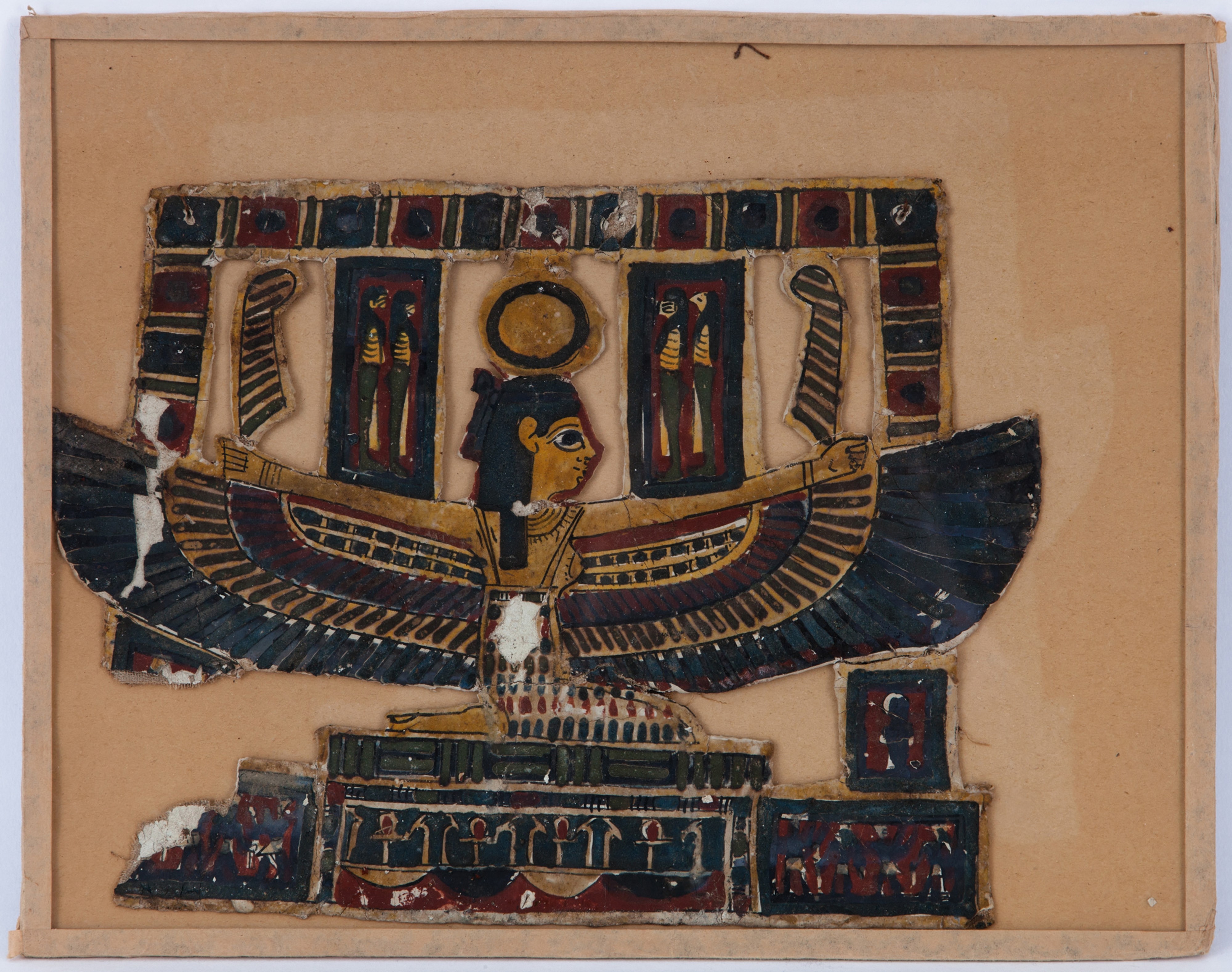 Pectoral de momie en cartonnage (fine couche de… | Piguet