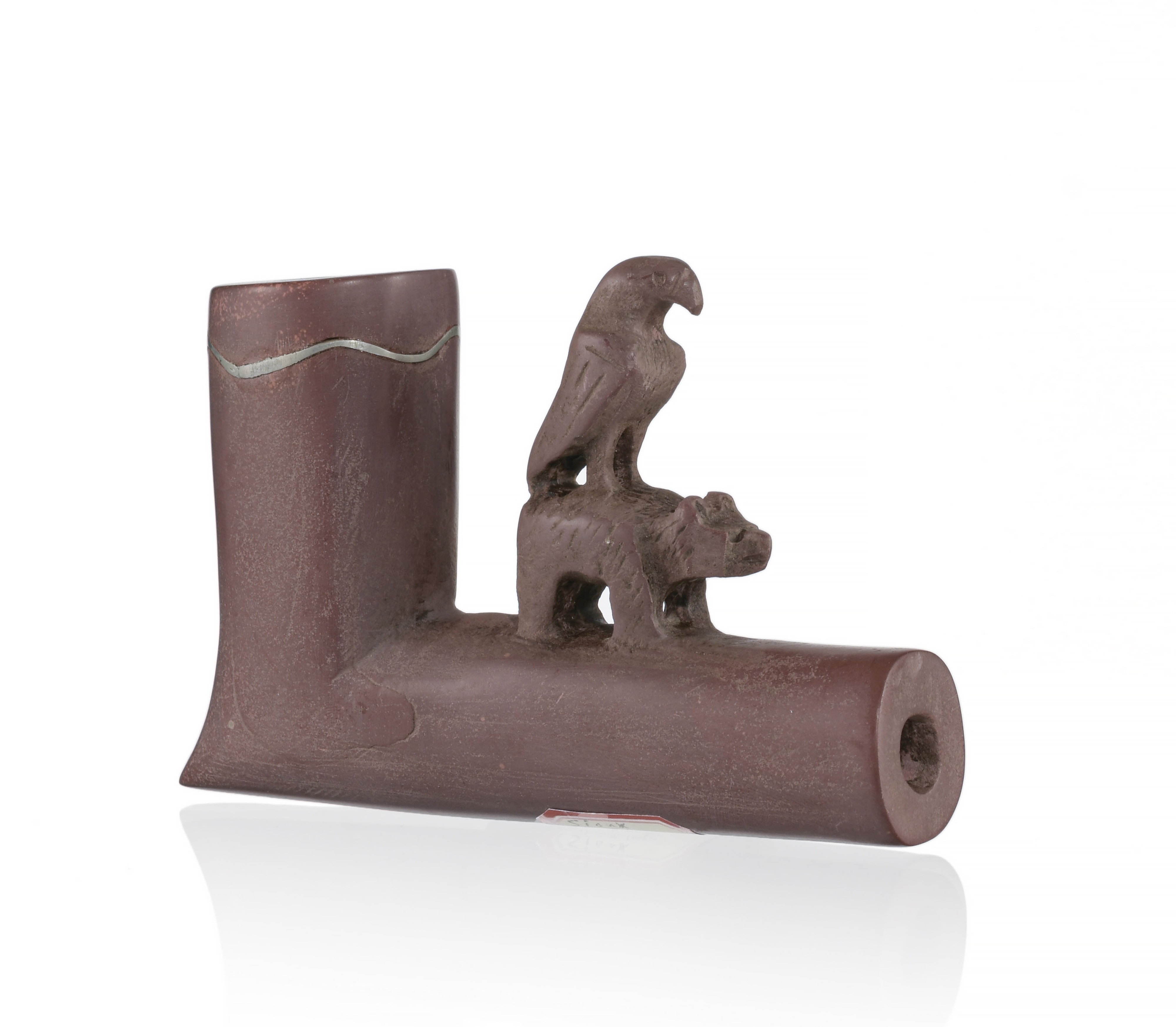 Pipe en catlinite et inclusions d'étain, plaines… | Piguet