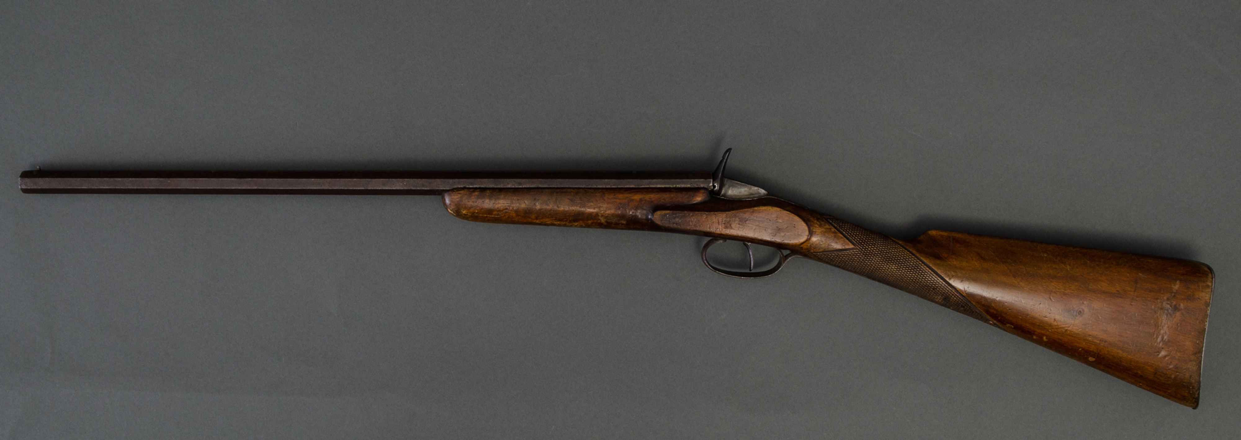 Petite carabine à percuteur, cal. 6 mm à canon… | Piguet