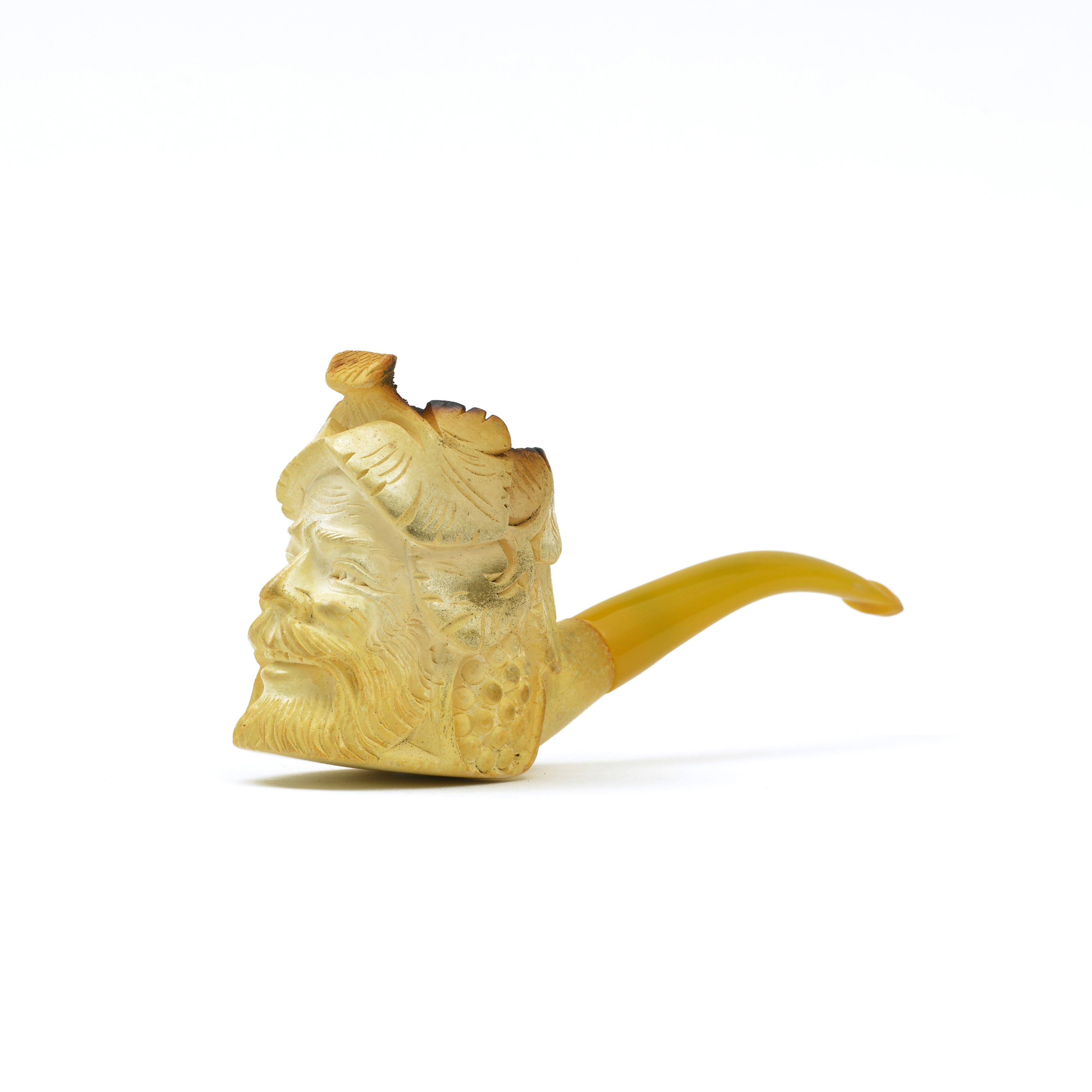 Large tête de pipe en écume de mer sculptée… | Piguet