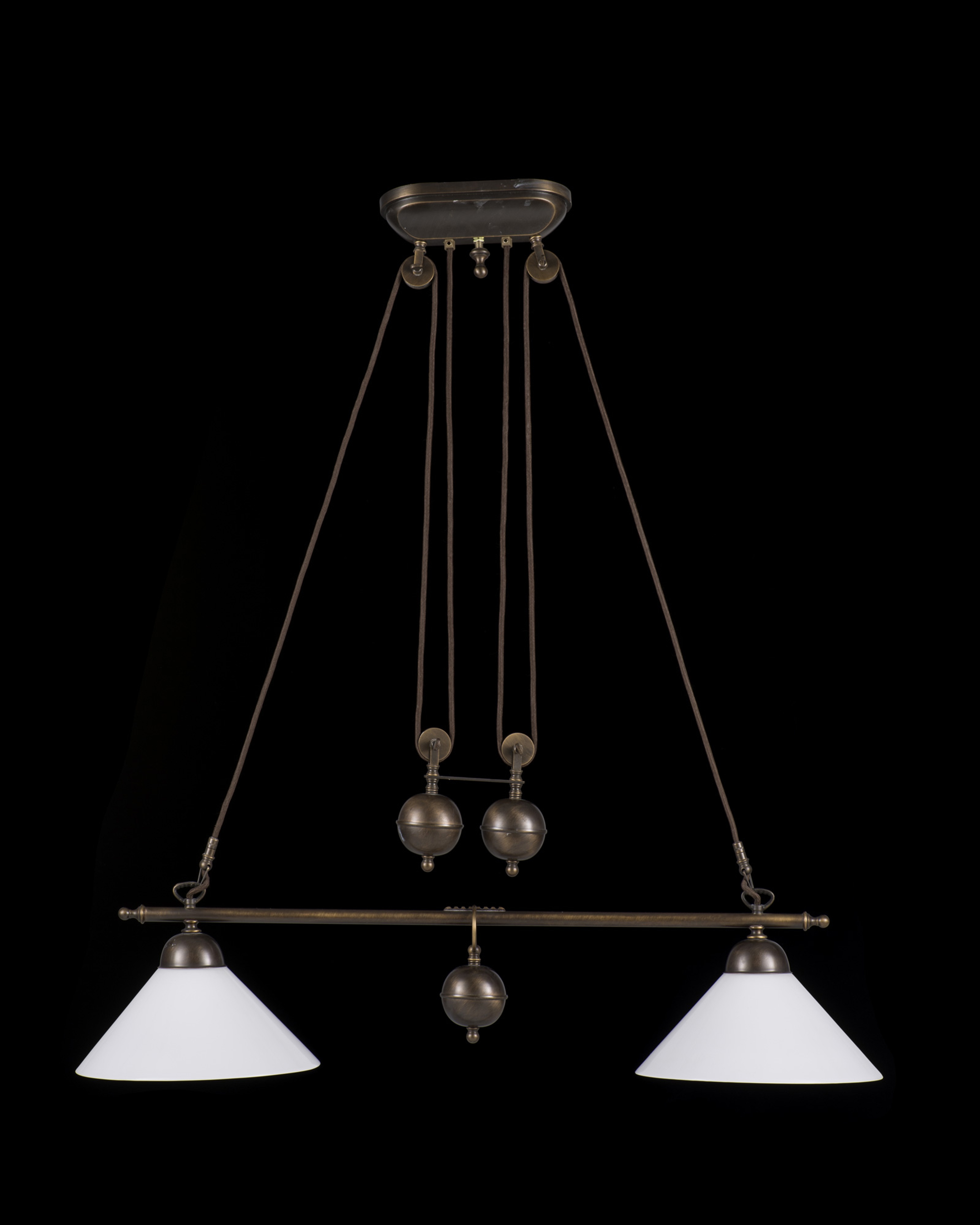 Lustre de billard, maison Menzel Leuchten , XXe… | Piguet