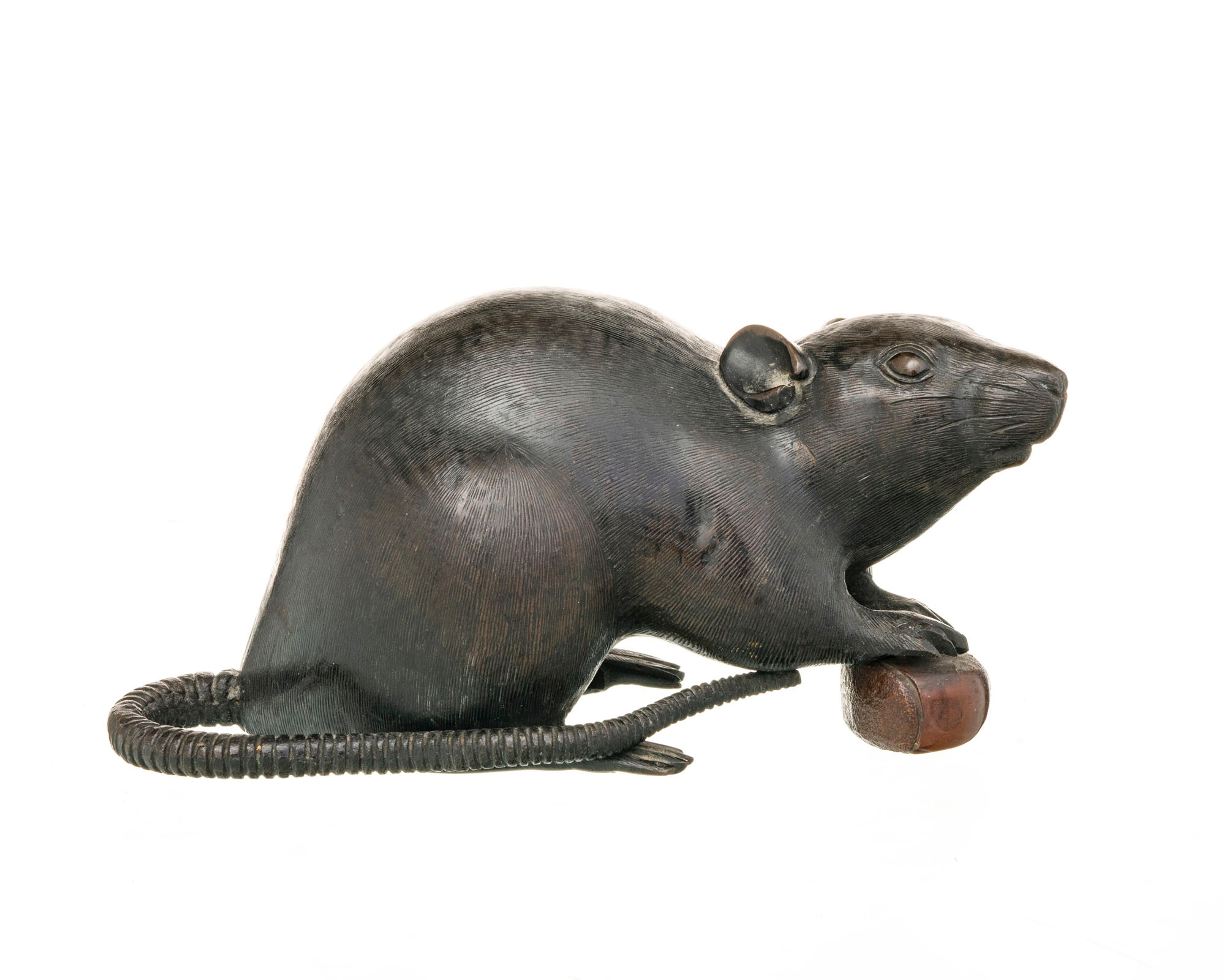 Rat à la châtaigne , sculpture en bronze, Japon,… | Piguet