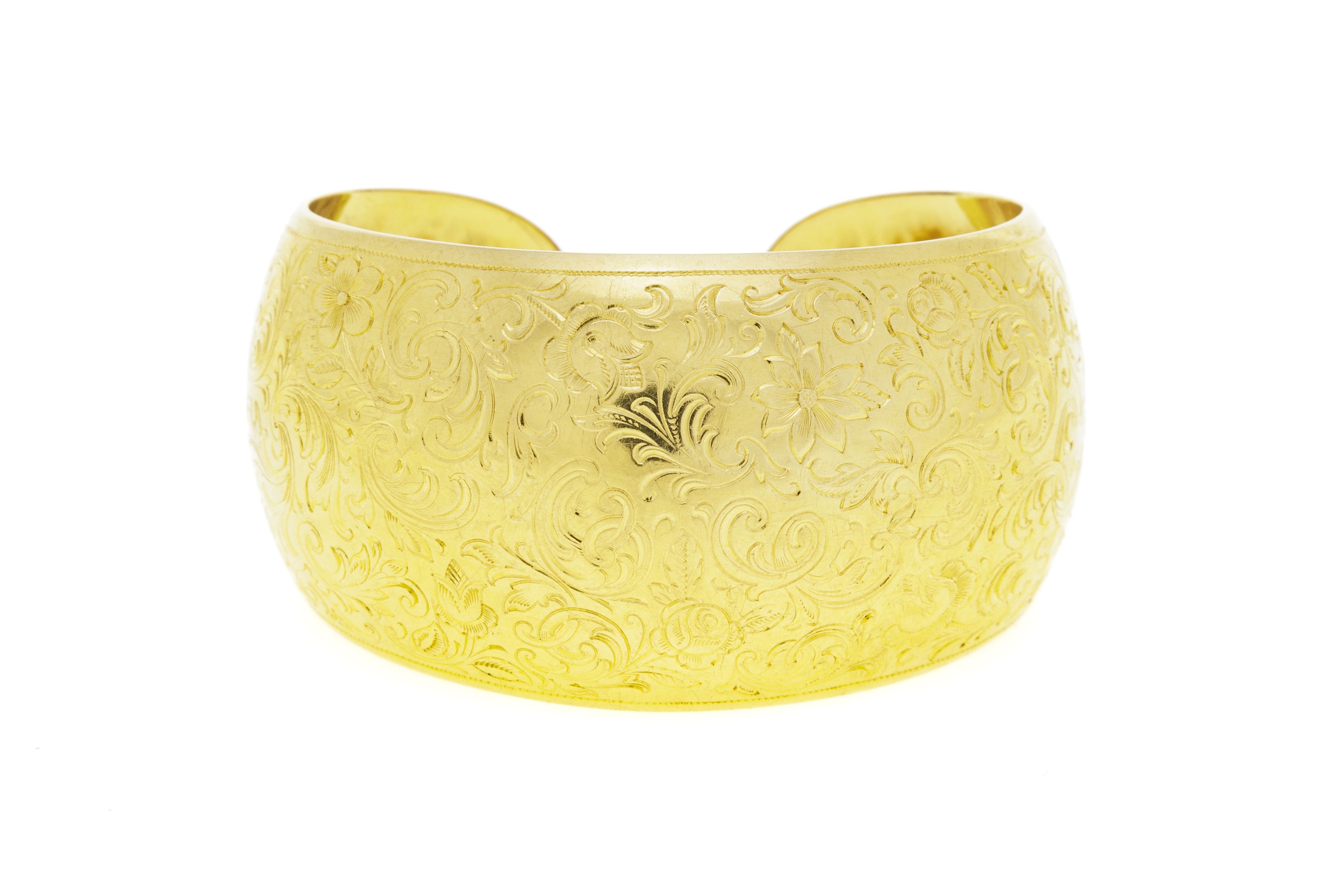 Bracelet manchette or 750 gravé d'un riche décor… | Piguet